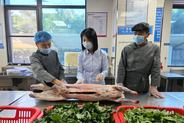 一碗羊肉里的“闽宁情”