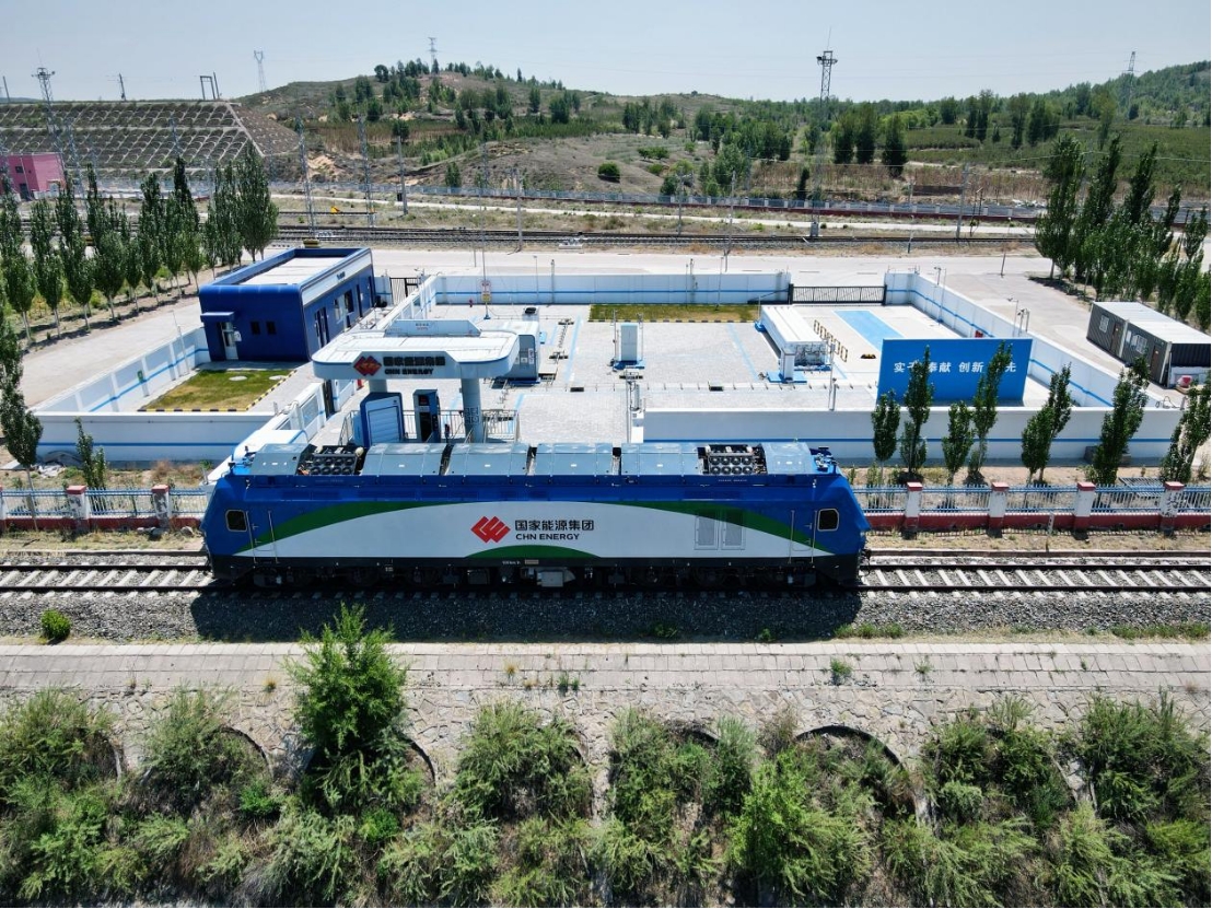 China’s First Heavy-Load Railway Hydrogen Refueling Station Officially ...