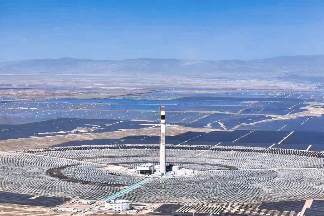 CHN Energy turns Gobi desert into blue ocean of clean energy